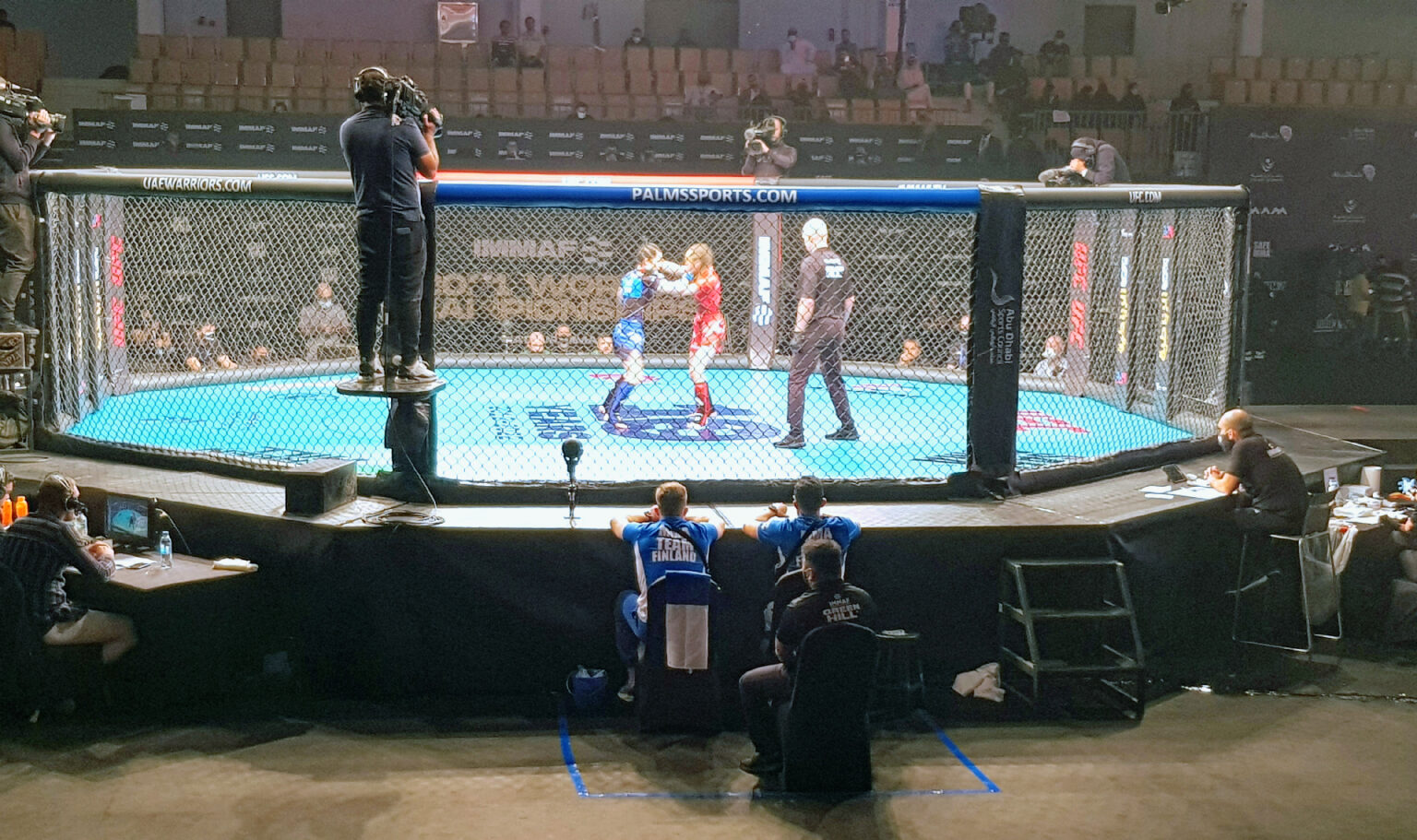 Pour la première fois en France, l'UFC organise son premier gala de MMA ...